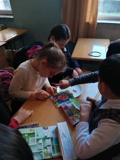 პროექტები ახალი წელი ყველასთან მოდის