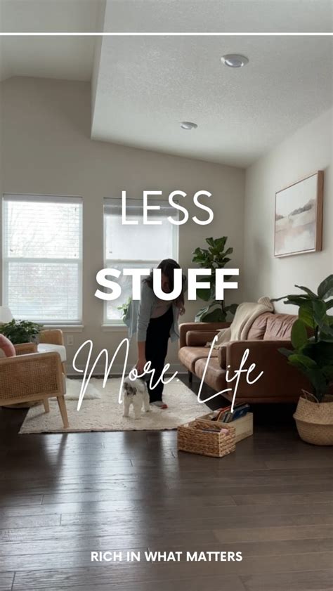 Comment Declutter If Youd Like A Free Decluttering Guide Because This