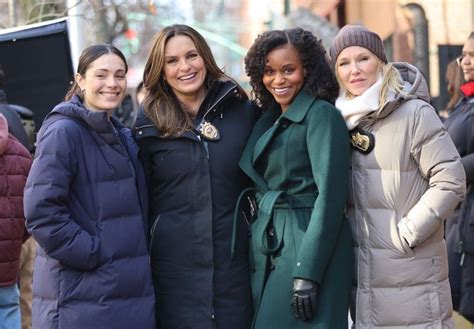 Juliana Aidén Martinez Mariska Hargitay Aimé Donna Kelly And Kelli