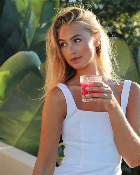 Lilly Lueesse Scrolller