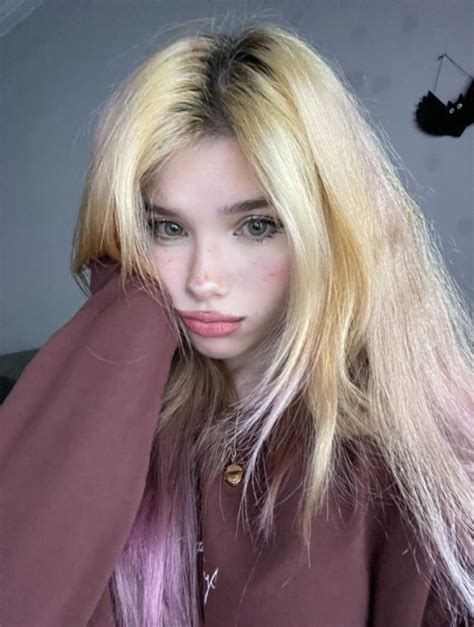 Egirl Nirvana