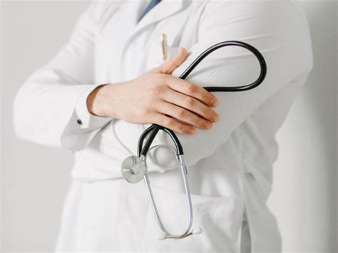 Terbongkar Dokter Gadungan Praktik Di Rs Phc Surabaya Selama 2 Tahun