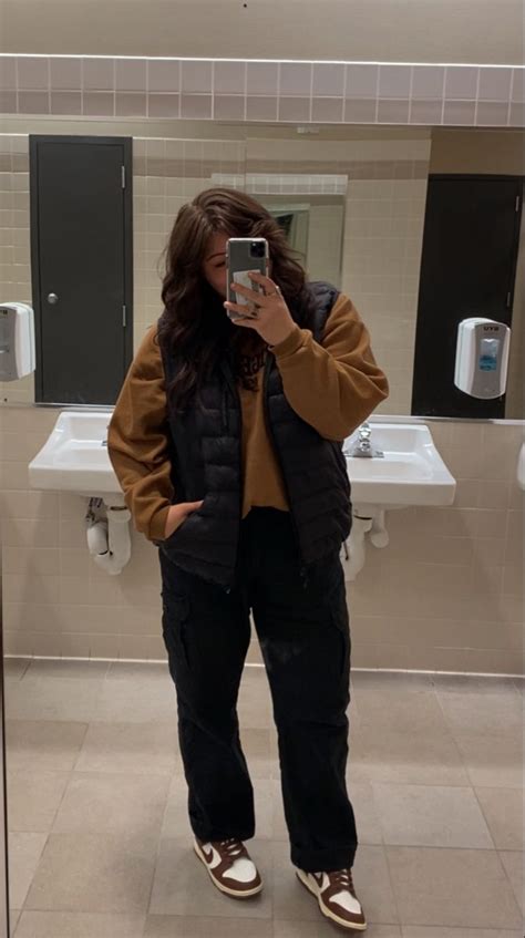 Brown Sweatshirt Brown Outfit Brown Sneakers Sneaker Outfits Women Dunks Outfit Nike Outfits