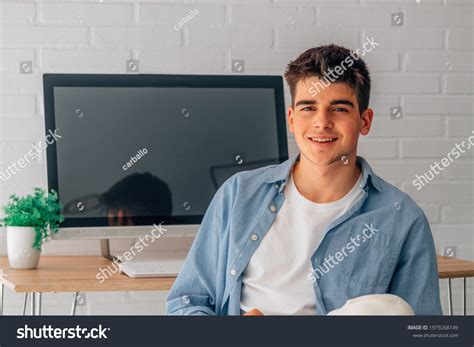 Teenage Babe Computer On Desk Stock Photo 1979268149 Shutterstock