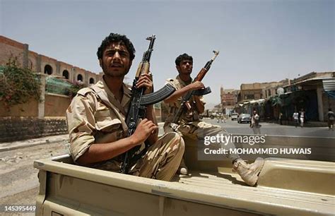 Security Guards Of Sheikh Hashim Abdullah Al Ahmar A Military Leader