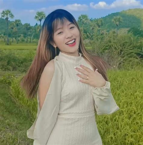 အပေါ်ရံကိုကြည့်ပြီး ဆုံးဖြတ်တဲ့မိန်ကလေးတွေဆို အရမ်းမုန်းတယ်