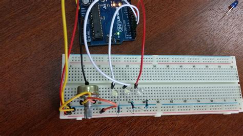 Desarrollo De Software Programado Con Arduino 3 Leds Y Potenciometro