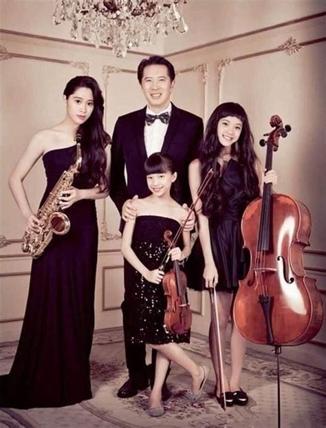 歐陽娜娜的妹妹歐陽娣娣，曾被吐槽丑，如今長開後完全不輸姐姐 每日頭條