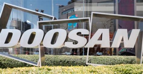 두산 스카이레이크와 두산솔루스 매각 재협상 나서