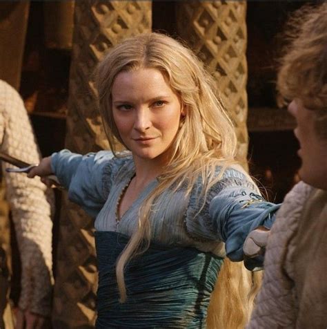 Galadriel Morfydd Clark Aneis