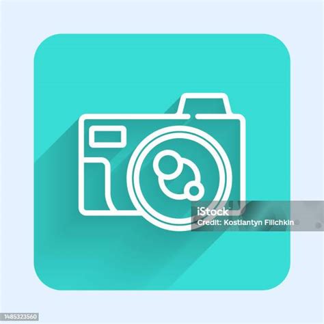 긴 그림자로 격리 된 흰색 라인 사진 카메라 아이콘 포토 카메라 아이콘입니다 녹색 정사각형 버튼입니다 벡터 3차원 형태에 대한 스톡 벡터 아트 및 기타 이미지 Istock