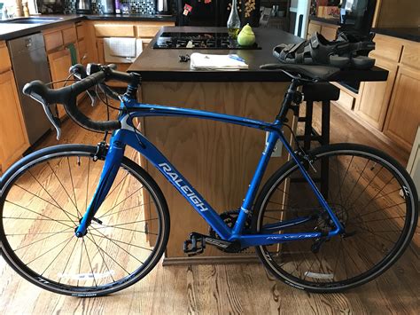 2017 Raleigh Revenio Carbon 1 0