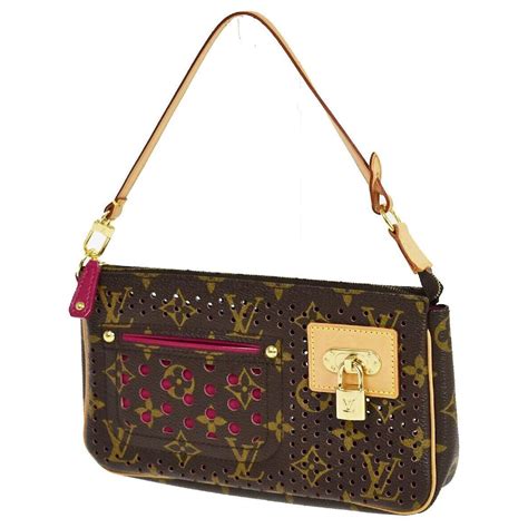 Louis Vuitton Aubagne Brown Cloth Ref1300071 Joli Closet