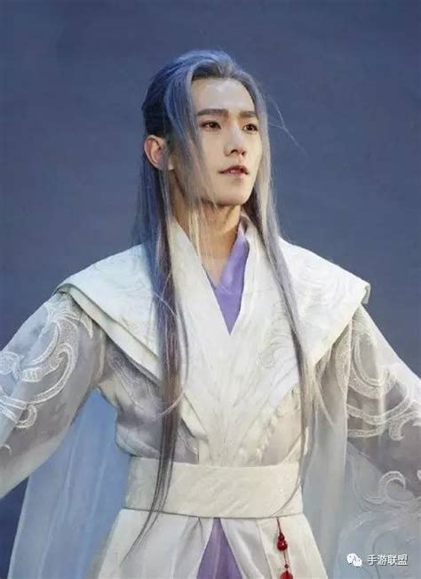 杨洋银发精灵耳造型曝光 白衣银发又仙又魅搜狐游戏搜狐网