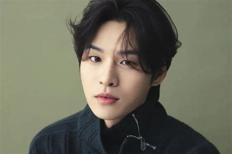 Yun Ji On Apologizes And Steps Down From Drama After Dui Incident Soompi