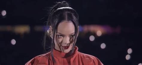 Rihanna Is Planning To Finally Release New Album In 2023