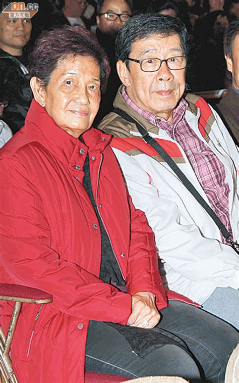 顧嘉煇揮棒明哥讚好 東方日報