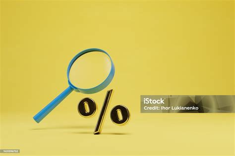 상품에 대한 할인의 개념 돋보기와 노란색 배경에 백분율 아이콘 3d 렌더링 가격에 대한 스톡 사진 및 기타 이미지 가격 돋보기 광학 기기 아이콘 Istock