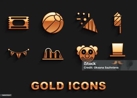 롤러코스터 불꽃놀이 로켓 마술사 광대 머리 깃발이 있는 카니발 화환 축제 색종이 서커스 티켓 및 비치볼 아이콘을 설정합니다 벡터 0명에 대한 스톡 벡터 아트 및 기타 이미지