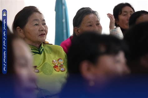 Өвөрханга Өвөрхангай аймгийн иргэдийн Төлөөлөгчдийн Хурал