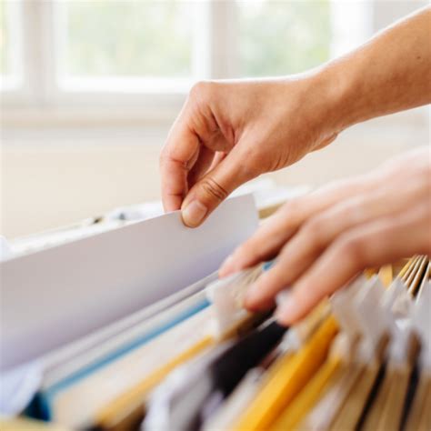 Труд и осигуряване