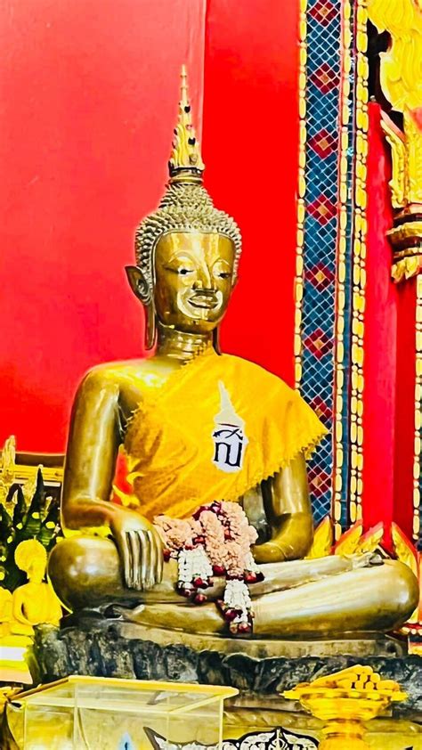 ร่วมบูรณะพระเกตุและพระเนตรขององค์หลวงพ่อพระใส วัดโพธิ์ชัย จังหวัด