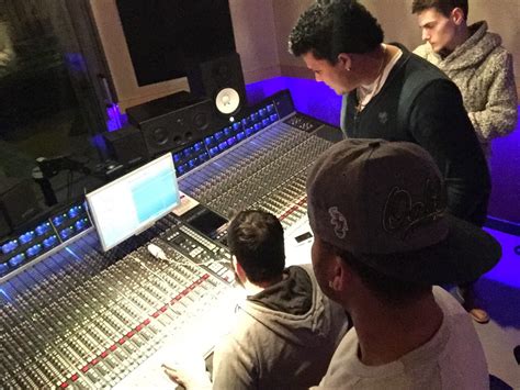 What Is The Difference Between Mixing And Mastering