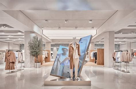 Zara Opens New Flagship Store On The Champs Lys Es In Paris Fashionnetwork United Kingdom