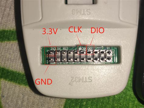 基于stm32f103c8t6以usb to ttl 和 st link v2两种方式点亮led小灯泡 stm32f103c8t6 连接 st