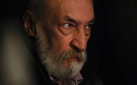 обувки за долгио пат Независен Весник