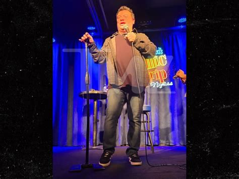 Carlos Mencia Moons Rude Couple On Camera During Standup Gig