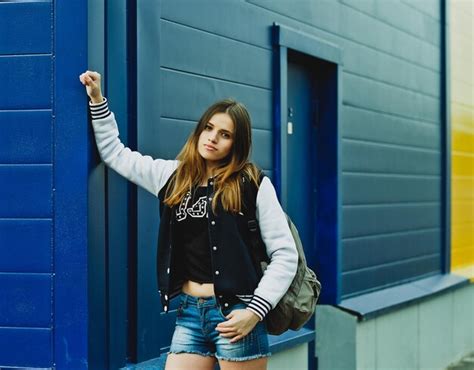 Premium Photo Stylish Hipster Girl Premium Photo Stylish Hipster Girl