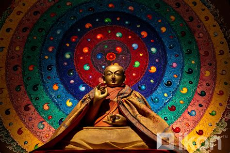 ФОТО “Өндөр гэгээний өв дүрслэх урлагт“ тусгай үзэсгэлэн энэ сарын 28 ныг дуустал Дүрслэх