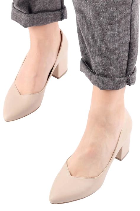 Ten Rengi Kalın Topuklu Dekolte Stiletto Ayakkabı Harlab