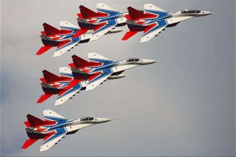 Авиашоу группы высшего пилотажа Стрижи пройдет в Нижнем Новгороде 4 августа Новости Нижнего