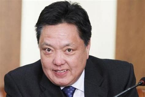 АТГ М Энхсайханыг Тавантолгойн гэрээтэй холбогдуулан сэжигтнээр