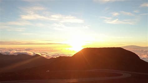 Haleakala Summit Sunrise Time Lapse Gopro Hero 7 Black Youtube