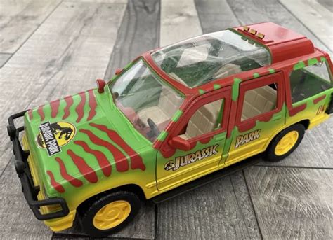 Jurassic Park Legacy Collection Escape Ford Explorer Jeep Mattel 11 £