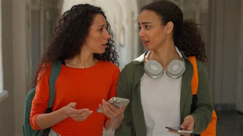 11 Phrases That Offend Classy People But Sound Normal To Everyone Else