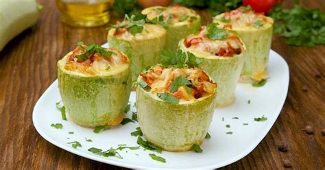 Никогда еще кабачки с курицей не сочетались так идеально как в этом красочном блюде Recipe