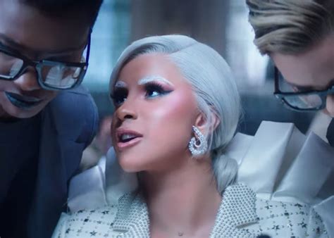 Cardi Bs Video For ‘press Pics From The Clip Hollywood Life