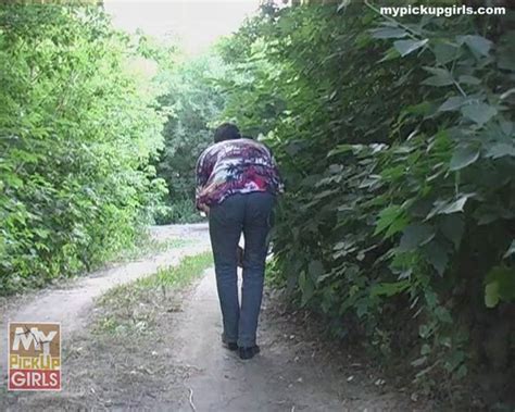 Insatiable Slut Goes All Out In Sucking Her Lovers Cock With No Boundaries