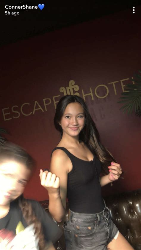 Pin By Regina On Lily Chee College Girl Outfits Beautiful Girls Lily Chee