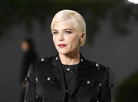 55 Hot Pictures Of Selma Blair Will Make You Her Biggest 976x549