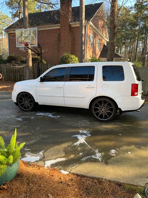 Lowered Honda Pilot