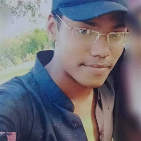 Than Lwin Times နိုင်ငံရေးအကျဉ်းသား ၆ ဦး ထောင်ပြင်ထုတ်