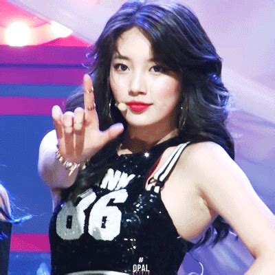Favorite Suzy Gifs Bae Suzy Amino