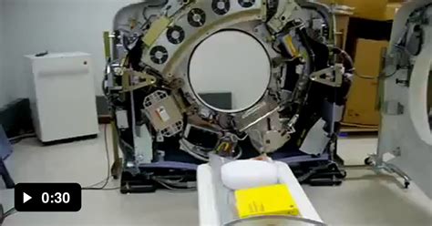 Mri Scanner Without Cover At Full Speed Wish No 9gager On That Bed 9gag