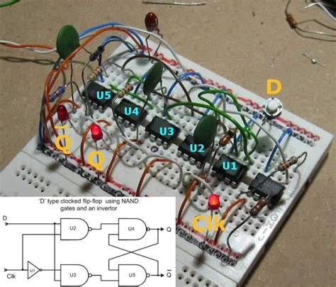 Voltage Programmable Simple Logic Device Using Pic12f675