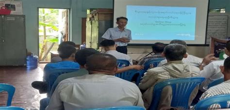 မြောင်းမြခရိုင်၊ မော်ကျွန်းမြို့နယ်တာဝန်ခံရုံးတွင် စားသုံးဆီလုပ်ငန်းရှင